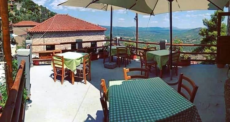 ΕΣΤΙΑΤΟΡΙΟ ΚΑΡΥΤΑΙΝΑ ΓΟΡΤΥΝΙΑ | ΤΟ ΚΑΣΤΡΟ - Tavernes.gr