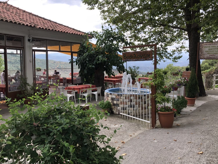 ΕΣΤΙΑΤΟΡΙΟ-ΤΑΒΕΡΝΑ ΤΡΥΠΗ ΛΑΚΩΝΙΑΣ | ΒΑΣΙΛΟΝΕΡΙ - Tavernes.gr