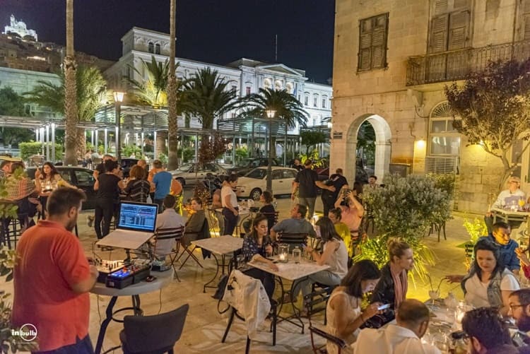BISTRO CAFE ΕΡΜΟΥΠΟΛΗ ΣΥΡΟΣ | ΕΛΛΗΝΙΚΟΝ