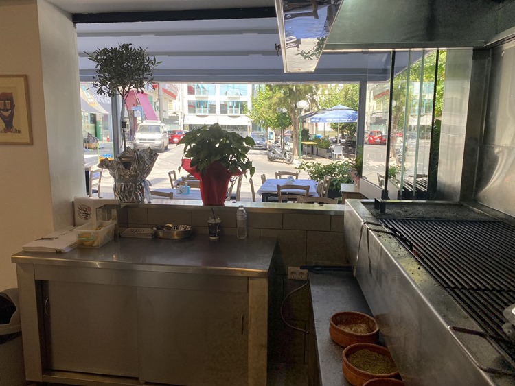 ΜΠΡΙΖΟΛΑΔΙΚΟ ΨΗΤΟΠΩΛΕΙΟ ΠΕΡΙΣΤΕΡΙ | ΤΑ ΜΠΡΙΖΟΛΑΚΙΑ ΤΟΥ ΤΕΛΗ - Tavernes.gr