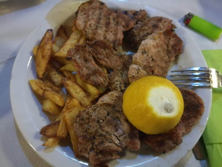 ΤΑΒΕΡΝΑ ΚΑΤΩ ΤΙΘΟΡΕΑ | ΠΑΡΝΑΣΣΟΣ - Tavernes.gr