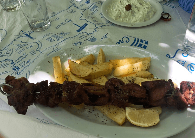 ΤΑΒΕΡΝΑ ΛΙΜΝΗ ΚΟΥΡΝΑ XANIA | ΚΟΡΡΗΣΙΑ - Tavernes.gr