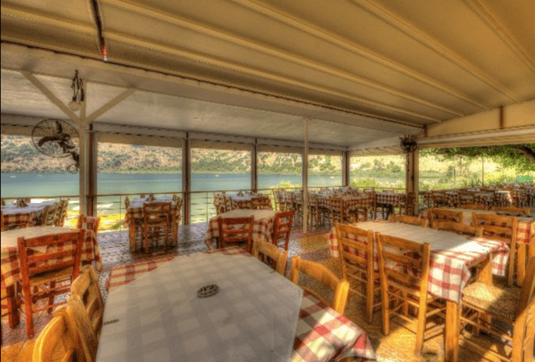 ΤΑΒΕΡΝΑ ΛΙΜΝΗ ΚΟΥΡΝΑ XANIA | ΚΟΡΡΗΣΙΑ - Tavernes.gr