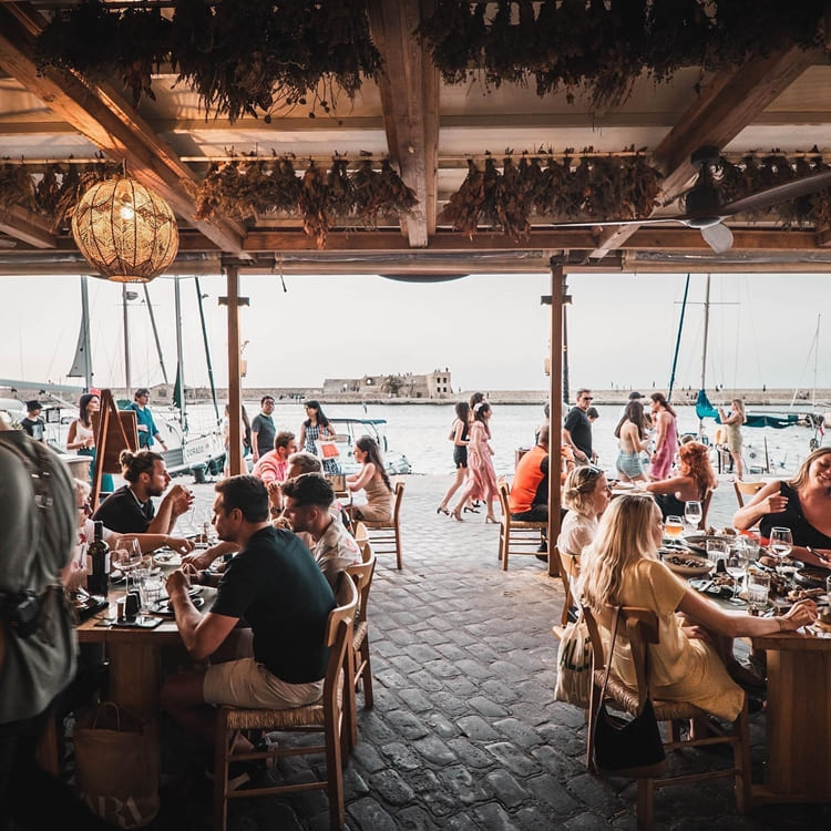 ΕΣΤΙΑΤΟΡΙΟ ΧΑΝΙΑ | ΤΑ ΧΑΛΚΙΝΑ - Tavernes.gr