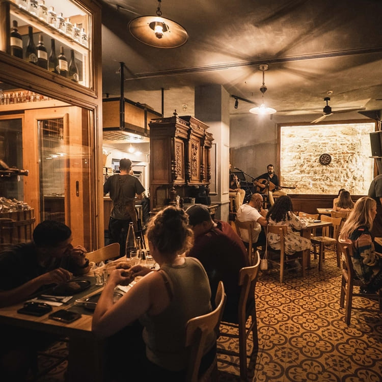 ΕΣΤΙΑΤΟΡΙΟ ΧΑΝΙΑ | ΤΑ ΧΑΛΚΙΝΑ - Tavernes.gr
