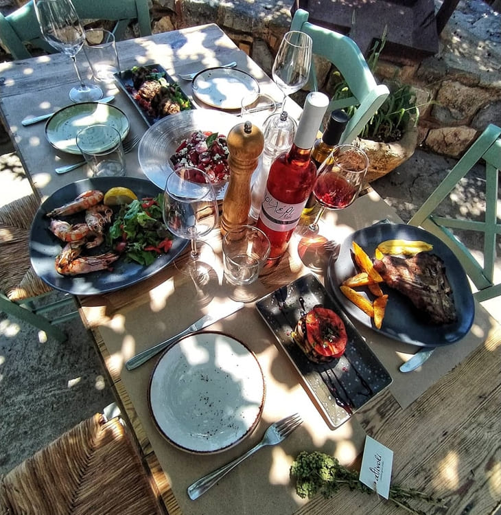 ΤΑΒΕΡΝΑ ΕΣΤΙΑΤΟΡΙΟ ΜΟΝΕΜΒΑΣΙΑ | ΑΘΙVOLI - Tavernes.gr