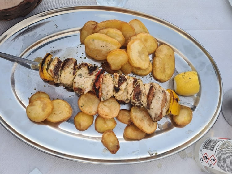 ΤΑΒΕΡΝΑ ΨΗΤΟΠΩΛΕΙΟ ΚΥΘΗΡΑ | ΖΟΡΜΠΑΣ - Tavernes.gr