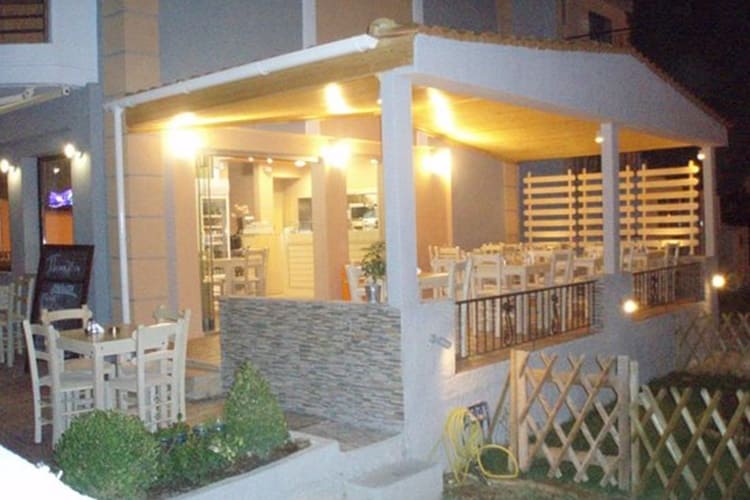 ΨΗΤΟΠΩΛΕΙΟ-ΦΑΣΤ ΦΟΥΝΤ ΞΑΝΘΗ | ΠΕΙΝΑΛΕΩΝ - Tavernes.gr