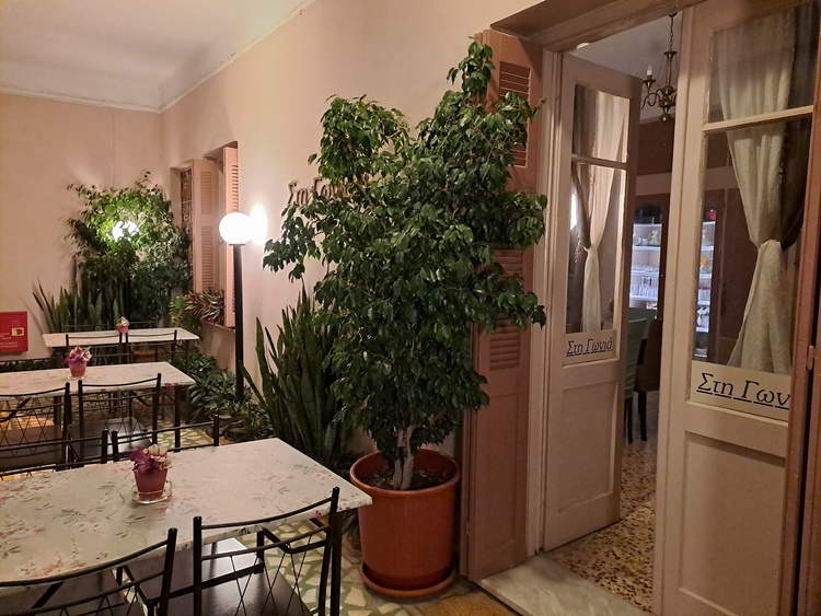 ΕΣΤΙΑΤΟΡΙΟ-ΤΑΒΕΡΝΑ ΙΕΡΑΠΕΤΡΑ ΚΡΗΤΗΣ | ΣΤΗ ΓΩΝΙΑ - Tavernes.gr