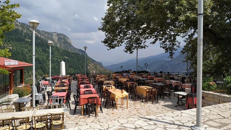 ΤΑΒΕΡΝΑ ΣΤΟΥΡΝΑΡΑΙΪΚΑ ΤΡΙΚΑΛΩΝ | ΤΟ ΣΤΕΚΙ ΤΟΥ ΒΑΡΕΛΑ - Tavernes.gr